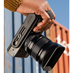 Peak Design Micro Clutch I-Plate mirrorless camera finger strap