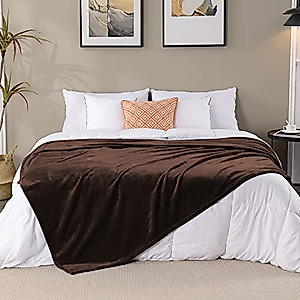 SOCHOW Flannel Fleece Blanket Throw Size, All Season Lightweight Super Soft Cozy Blanket for Bed or Couch, Brown
