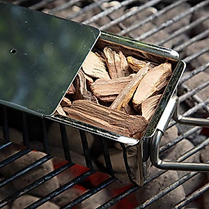Steven Raichlen All Natural Hickory Wood Chips for Smoker - 260 Cu. In. Bag, Approx 2 lbs - Kiln Dried Coarse Cut BBQ Grill Wood Chips for Smoking Meats - Barbecue Accessories & Grilling Gifts for Men