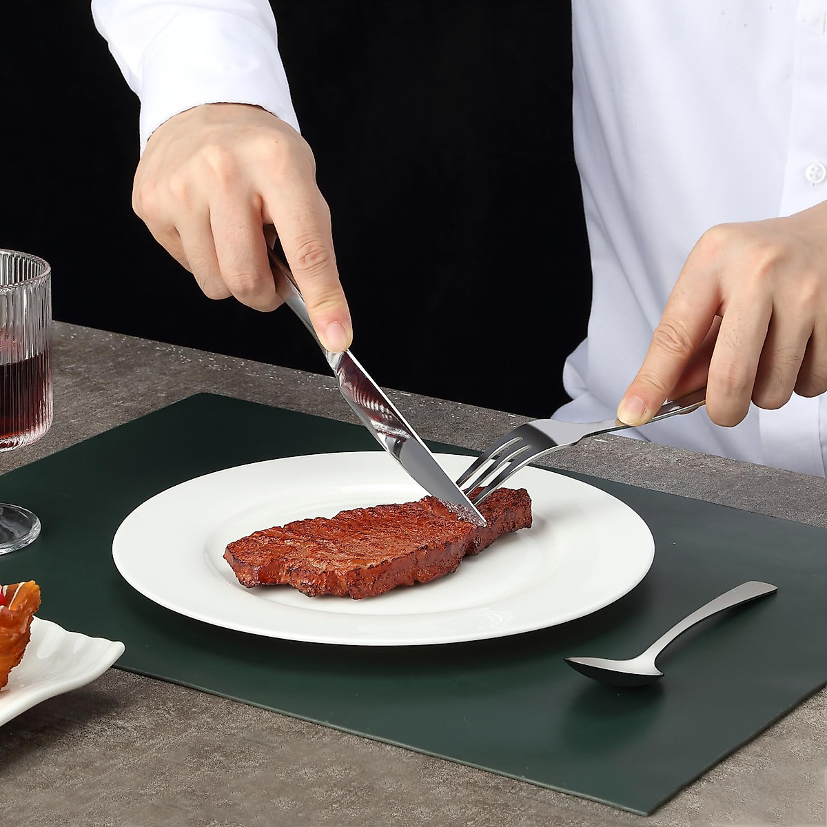 Gymdin 12 Pieces Dinner Forks Set, Forks Silverware(8 inches), 3-Tine Forks Set, Top Food Grade Stainless Steel Silverware Forks, Highly Mirror Polished, Silver Fork, Metal Forks, Dishwasher Safe