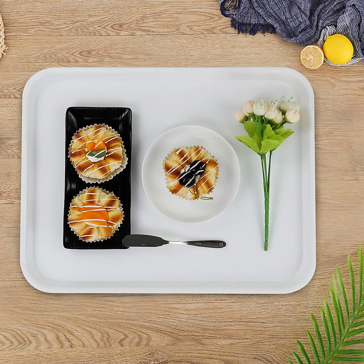 Farmoon 4 Pack Large Fast Food Serving Tray, White Plastic Reusable Eating Tray