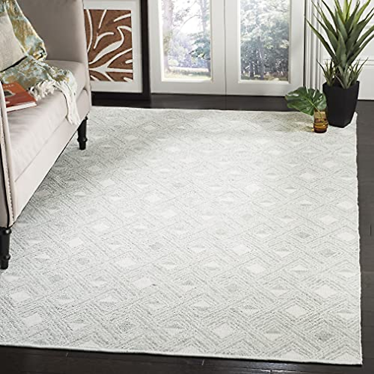 SAFAVIEH Montauk Collection 3' x 5' Light Green / Ivory MTK614G Handmade Cotton Area Rug