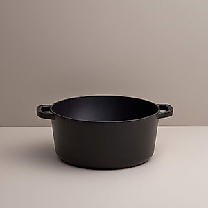 Milo by Kana 5.5-quart Enameled Cast Iron Dutch Oven with Lid | Premium Casserole Cooking Pot | Enamel Coating Inside and Out | Oven Safe and Dishwasher Friendly (Black with Gold Knob)