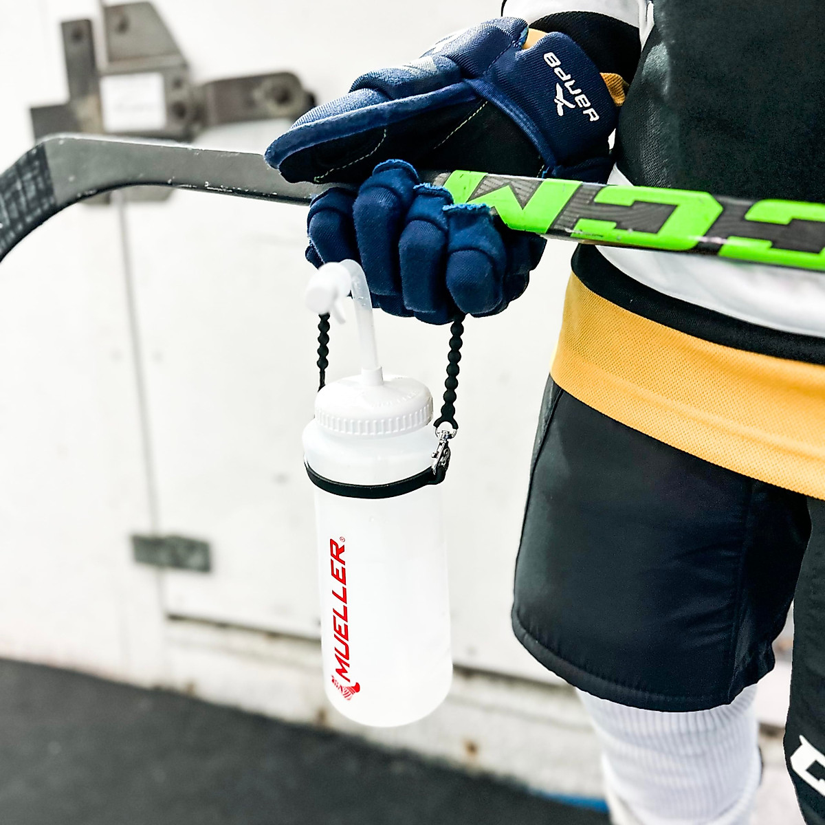 Ryan & Rose Water Bottle Handle - Water Bottle Sling, Carrier, Holder with strap - Soft Durable Silicone - Fits Most 8-40oz Bottles - Compatible Stanley Cup Accessories (Black)