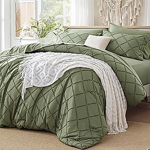 Boho Olive Green Comforter Set with Jacquard Tufted Design, Farmhouse Bedding Sets for All Seasons, Soft 7 Pieces Queen Bed in a Bag with Comforter, Flat Sheet, Fitted Sheet, Pillowcases & Shams