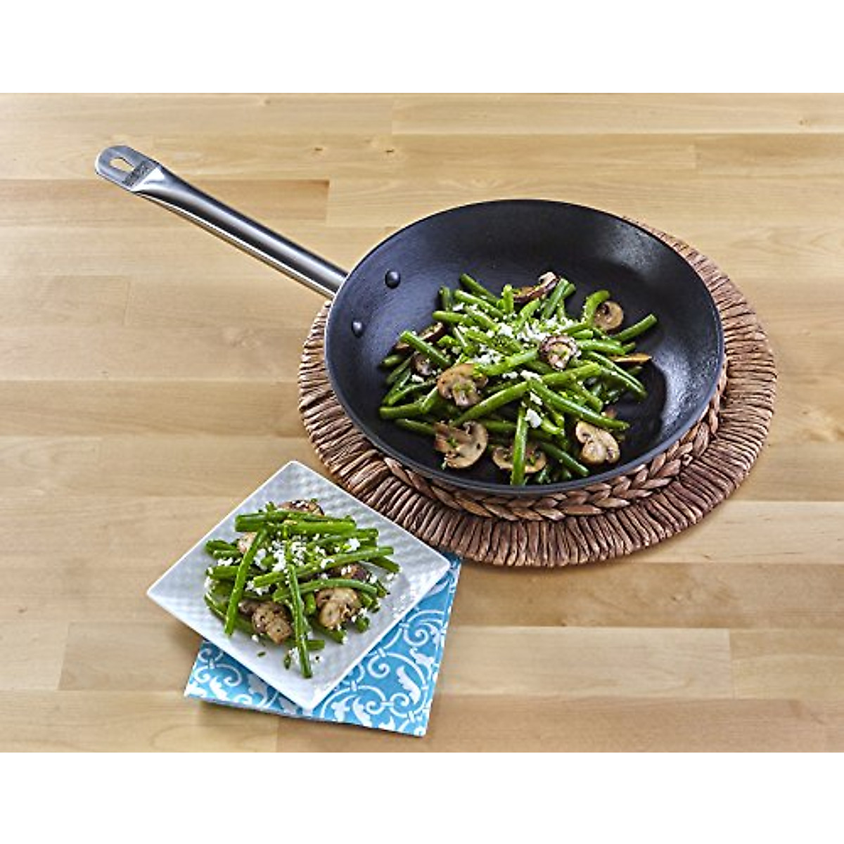 Imusa LCI-19006 Light Cast Iron Pre-seasoned Non-Stick Saute HandlesSaute Pan with Stainless Steel Handles, Black, 9.5-Inch