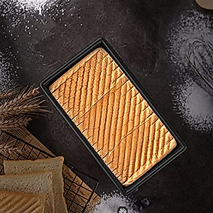 Luxshiny Pullman Loaf Pan with Lid Non-stick Bread Pan Dough Capacity Carbon Steel Bakeware Bread Toast Box Mold with Cover for Brownies Meatloaf Home Kitchen 18X10.8X9CM