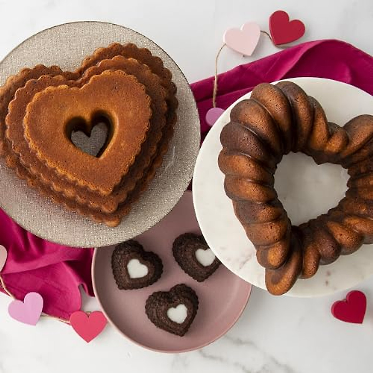 Nordic Ware Elegant Heart Bundt, 10 Cup, Toffee