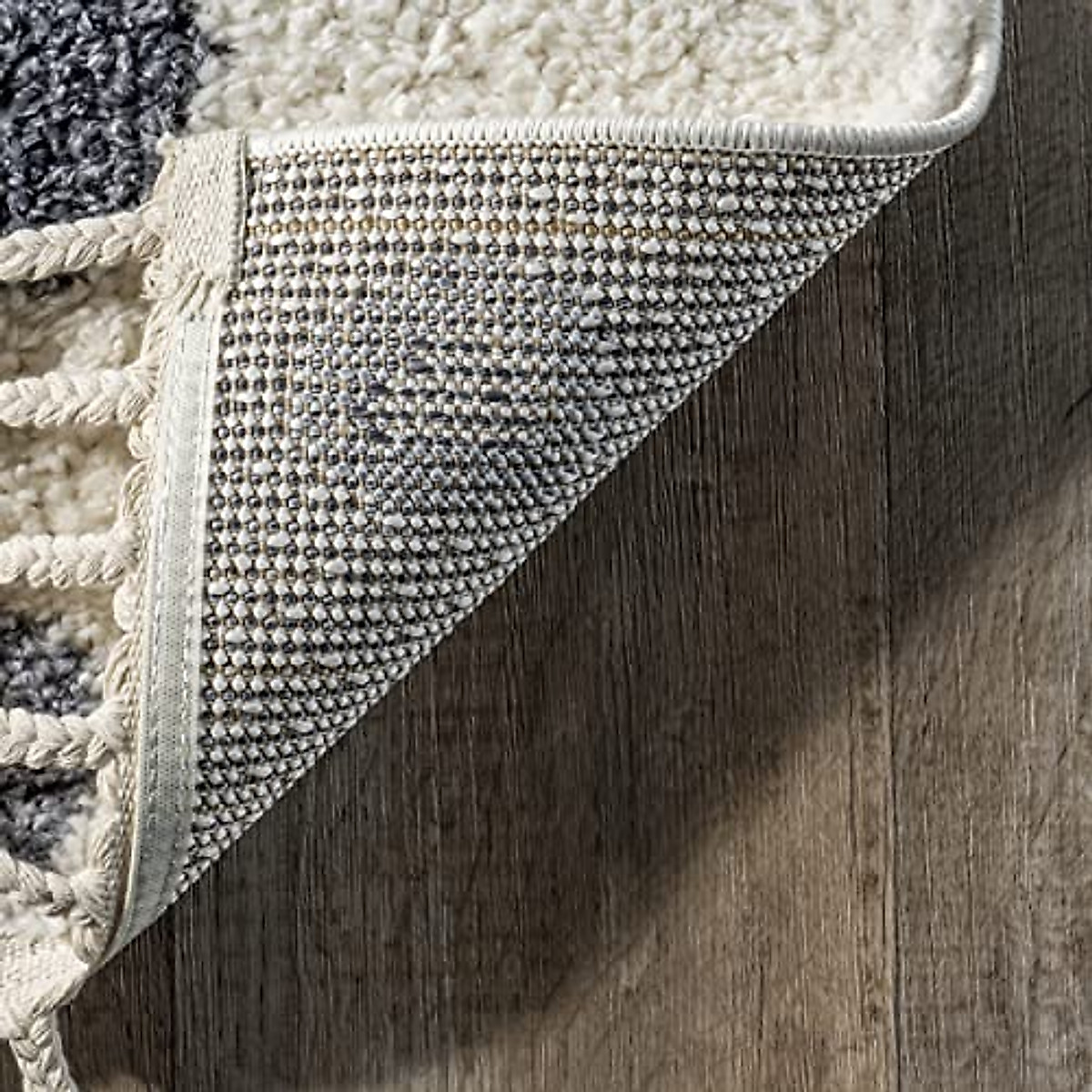 nuLOOM Rudy Transitional Polka Dot Tasseled Area Rug, 6' 7" x 9', Beige