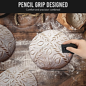 MEKER Bread Lame, Extractable Magnetic Dough Scoring Tool for Sourdough Bread Baking & Making, Includes Scoring Patterns Booklet and 10 Razor Blades, Black