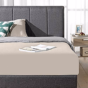 ZINUS Maddon Upholstered Platform Bed Frame with USB Ports, Mattress Foundation, Wood Slat Support, No Box Spring Needed, Easy Assembly, Grey, Full