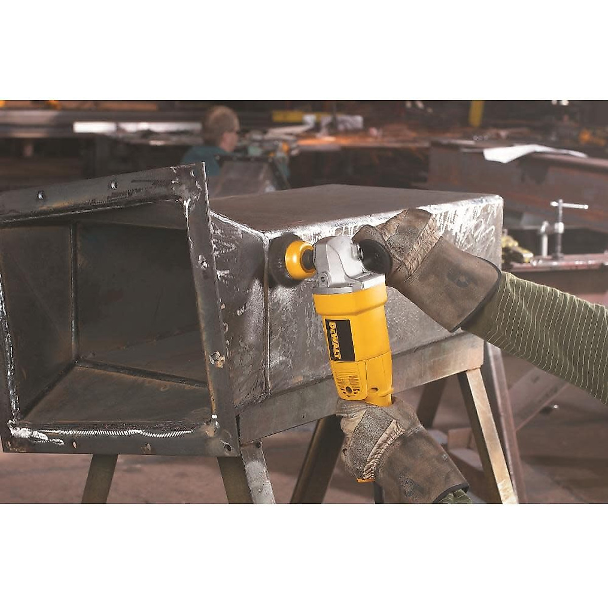 DEWALT Angle Grinder, Medium, 5-Inch, 5-Amp (DW831), Yellow