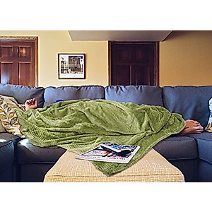 Tronssien Fleece Throw Blankets Super Soft Flannel Cozy Blankets Washable Lightweight Fuzzy Blanket for Couch Sofa Bed Office Throw Size Warm Plush Blankets for All Season (50'x 60')