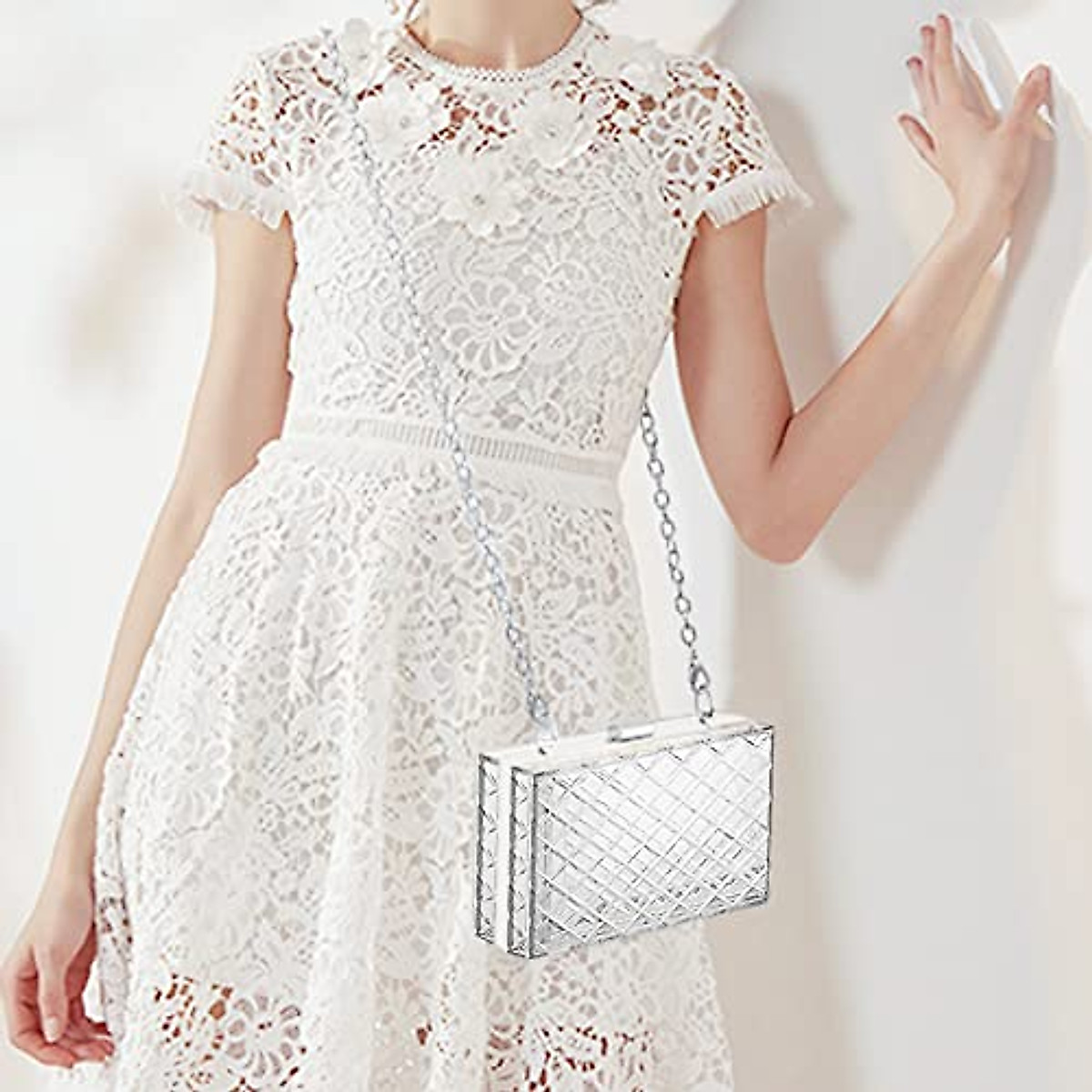 BUBYVV Women Clear Purse, Acrylic Evening Clutch Bag, Shoulder Handbag With Removable Gold Chain Strap (silver)