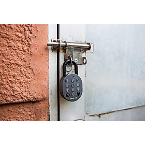 Igloohome Smart Padlock with Silicone Cover Kit - Smart Lock, No Internet Needed, Grant Remote Access via Bluetooth 4.1 / Pin / App (Android/iOS), - Lock for Gate, Bike, Locker, Chain, Storage Unit