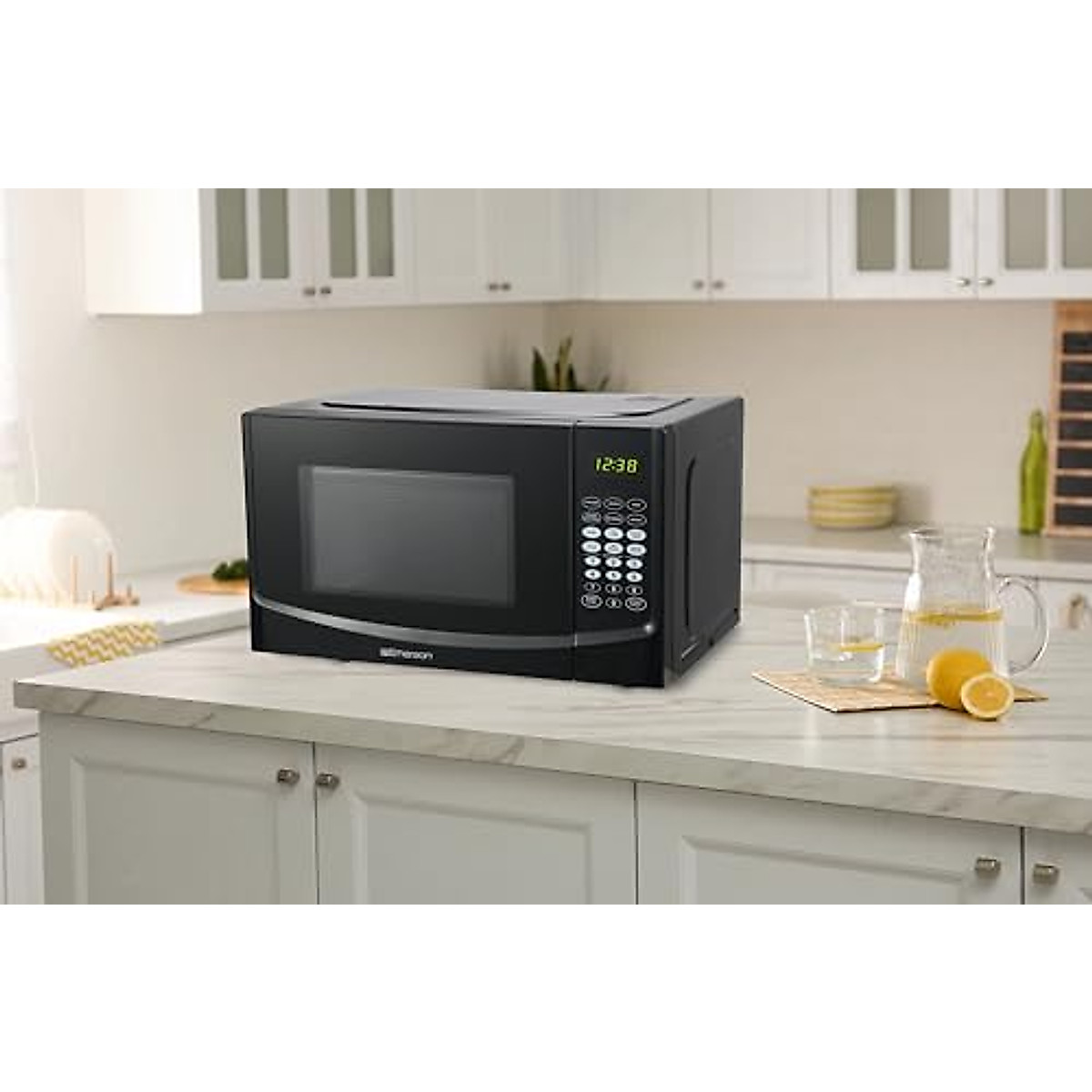 Emerson MW9255B Countertop Microwave Oven, 6 Pre-Programmed Settings, Removable Glass Turntable and Child Safety Lock, 0.9 Cu ft, 900W, Black