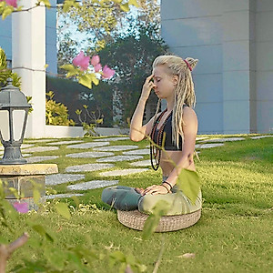 LIZEALUCKY Meditation Cushion, 11.8inch / 30cm Dia Straw Floor Seat Cushion for Deep Thought Leisure Round Shape Soft Pouf Light Yellow Knitted Tatami Cushion Easy to Clean