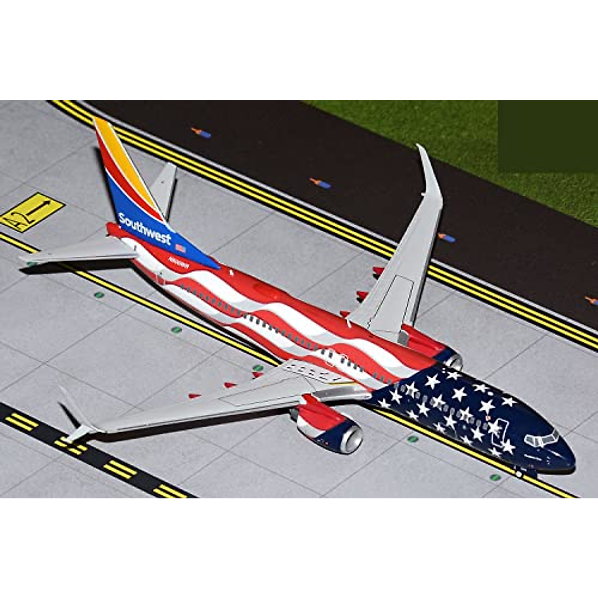 GeminiJets G2SWA1042 Southwest Airlines Boeing 737-800 Freedom One N500WR; Scale 1:200