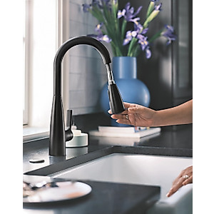 Moen Haelyn Matte Black Single-Handle Pull-Down Sprayer Kitchen Faucet Featuring Power Boost for a Faster Clean, Soap Dispenser Included, 87627BL