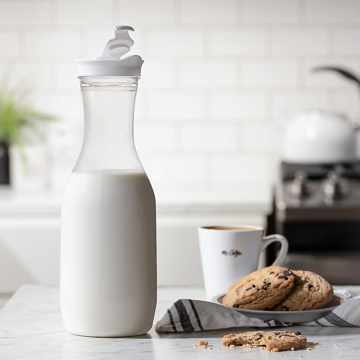 Plastic Pitcher With Lid - 50 oz Water Carafe - Juice Containers with Lids for Fridge - Plastic Milk Jug for Juice Iced Tea and Mimosa - Posh Setting