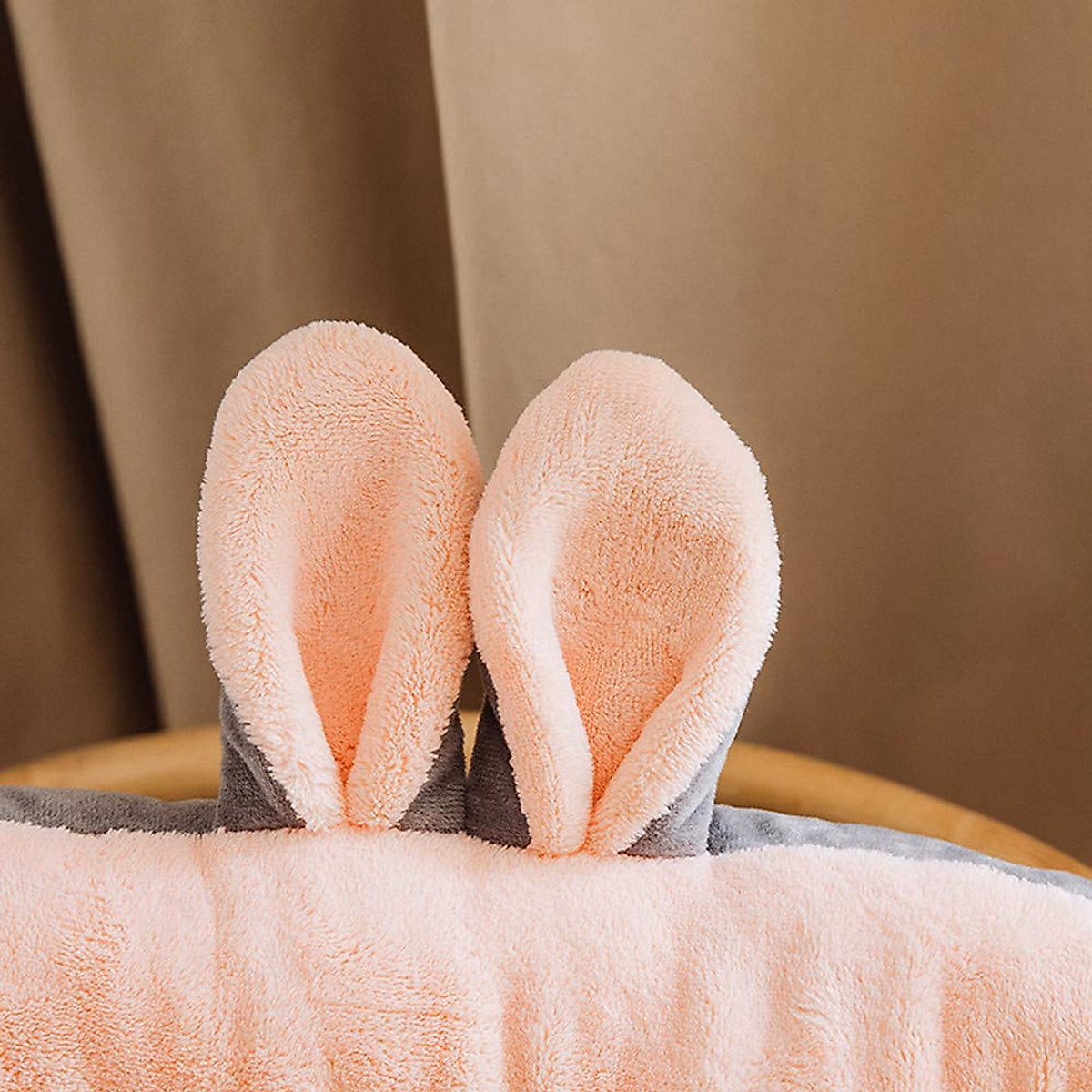 WUYU Chair Cushion Seat Cushion for Office Backrest Chair Plush Desk Seat Velvet Relax Lazy Buttocks (Light Yellow, Four-Hole, 45x45cm)