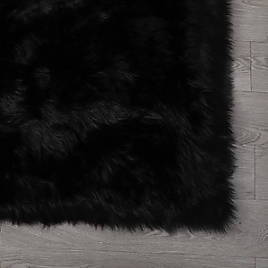 7 x 5 Feet Luxury Shag Area Rug,Rectangle Plush Fuzzy Rugs,Ultra Soft Fluffy Faux Fur Sheepskin Area Rug,Non-Slip Shaggy Furry Carpets for Boys/Girls Room Bedroom (Black, 7x5Feet)