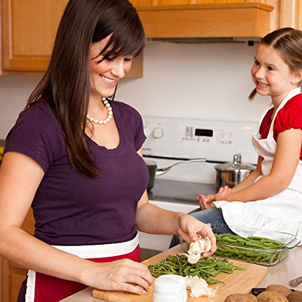 PERNNLA PEARL Seashell Pearl Choker Necklace for Women Handmade Beaded Necklace Simple Pearl Necklaces 18" Pink