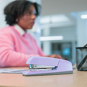 Swingline Stapler, 747 Iconic Desktop Stapler, 25 Sheet Capacity, Desk, Office, Rio Red (74736)
