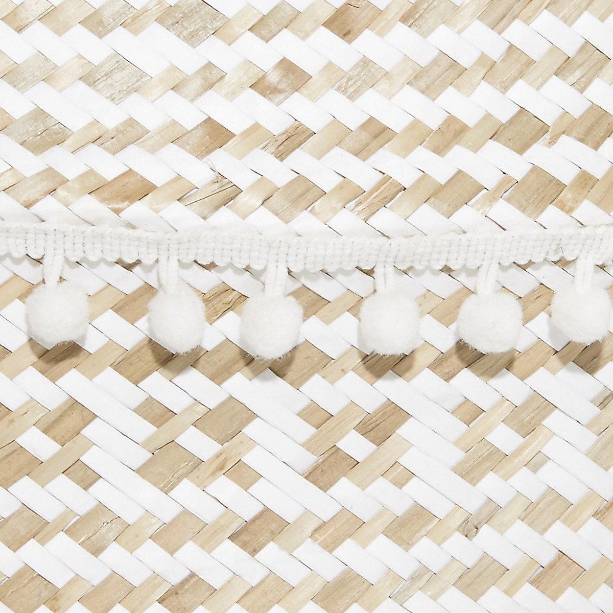 Deco 79 Seagrass Handmade Decorative and Functional Storage Basket Patterned Basket Organizer with Handles, Set of 2 Basket for Storage 17", 14"H, Brown