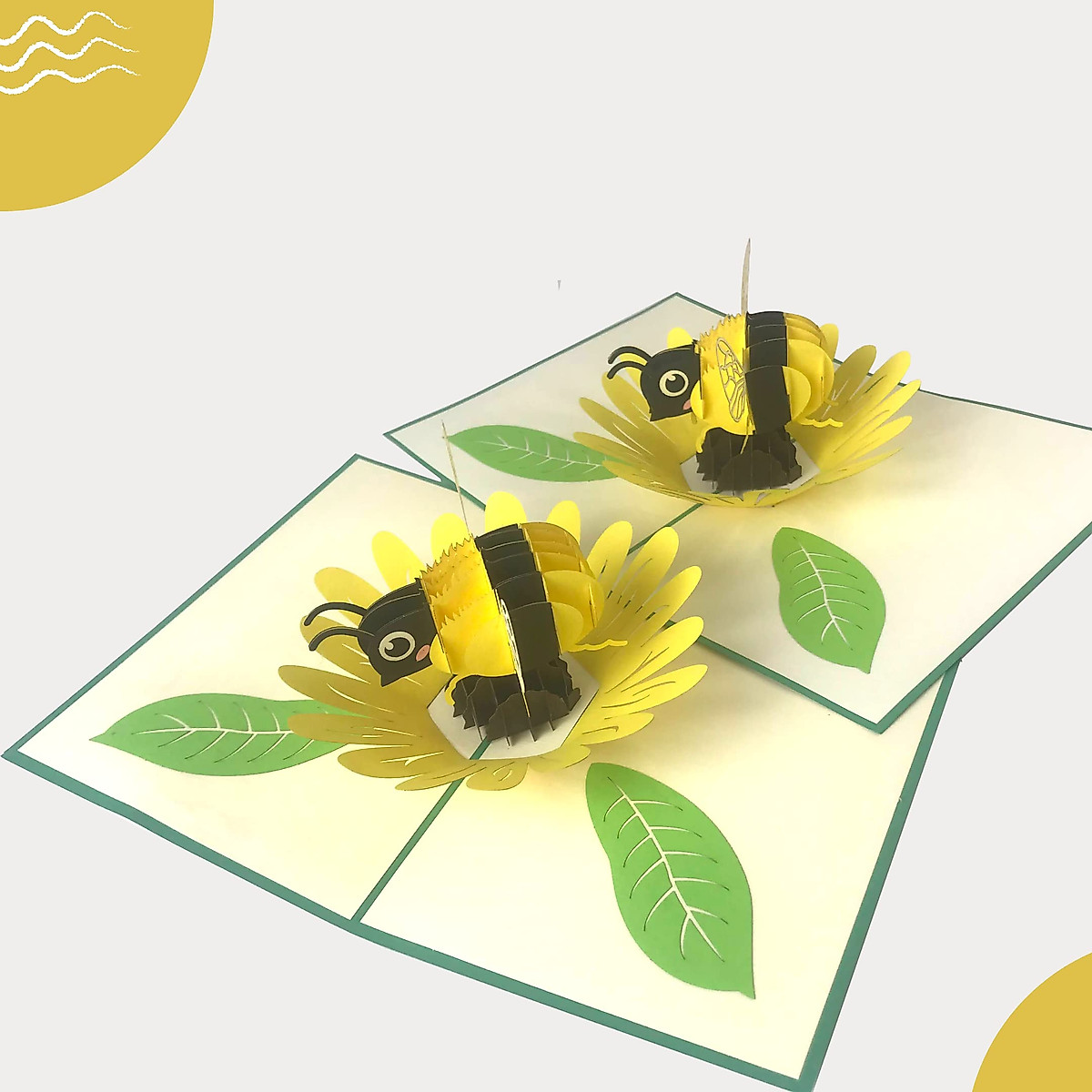 Paper Pop Up Cards 4.7x6.69 inch, bee with sunflower, 3D Popup Greeting Cards with Envelopes, perfect for pop-up bursting birthday gift.