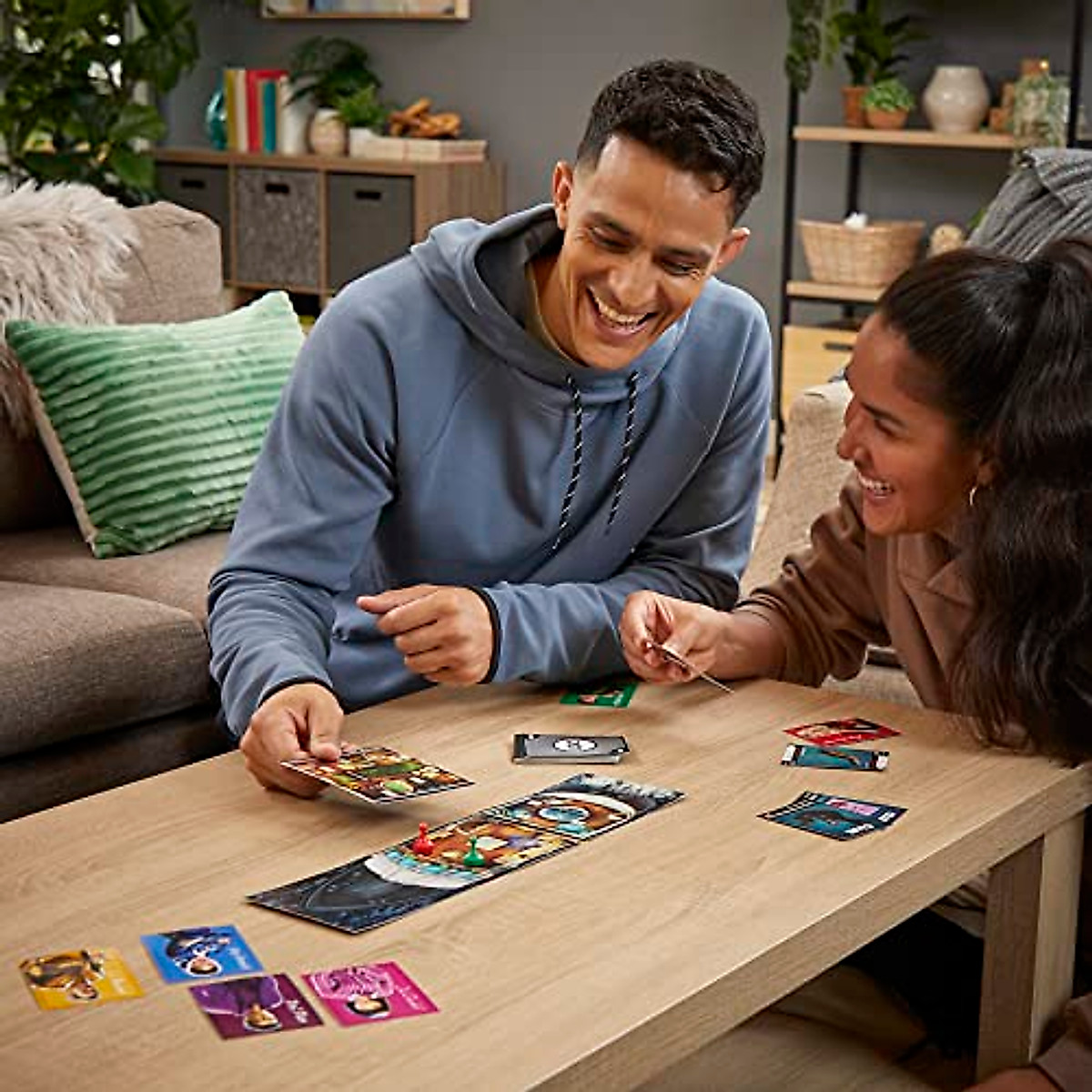 Clue Board Game Sabotage on The High Seas, Escape Room Game, Murder Mystery Games, Cooperative Family Board Game, 1-6 Players, 10+ (Amazon Exclusive)