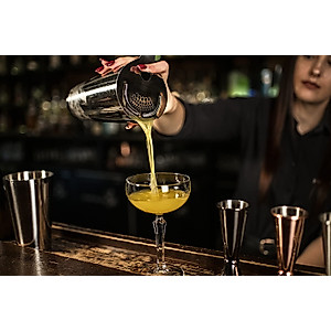 BARIANTTE Weighted Boston Cocktail Shakers, Bartender Shaker Large, Boston Shaker Set Extra Large Cocktail Shaker, Drink Shaker Bar Shakers Bartending, 28OZ & 18OZ Stainless Steel Professional Shaker