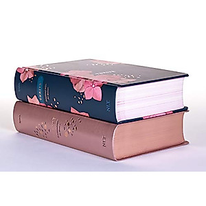 NLT THRIVE Devotional Bible for Women (Hardcover)