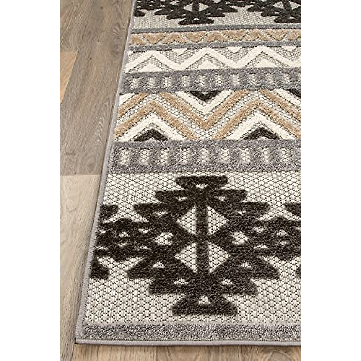 Rugshop Contemporary Geometric Bohemian Indoor/Outdoor Area Rug 5' x 7' Gray