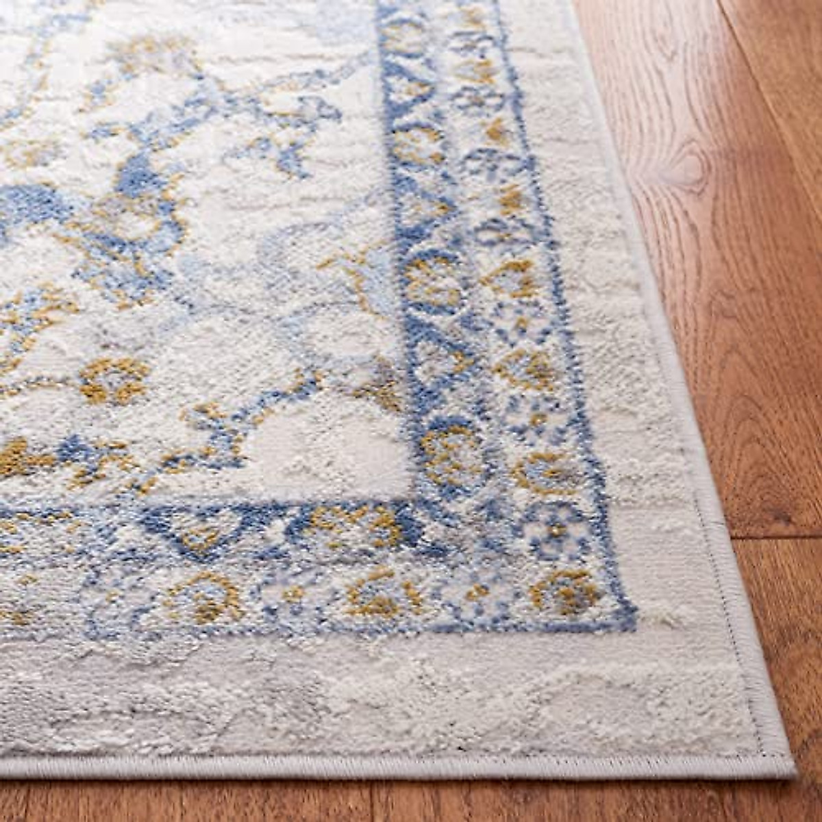 Safavieh Palma Collection 5'5" x 7'7" Beige/Light Blue PAM336A Oriental Non-Shedding Area Rug