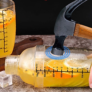 Plastic Shaker Cocktail 700cc / 24 oz Drink Mixer with Marks Clear Milk Tea Wine Shaker Bar Mixing Tool (24oz *1)