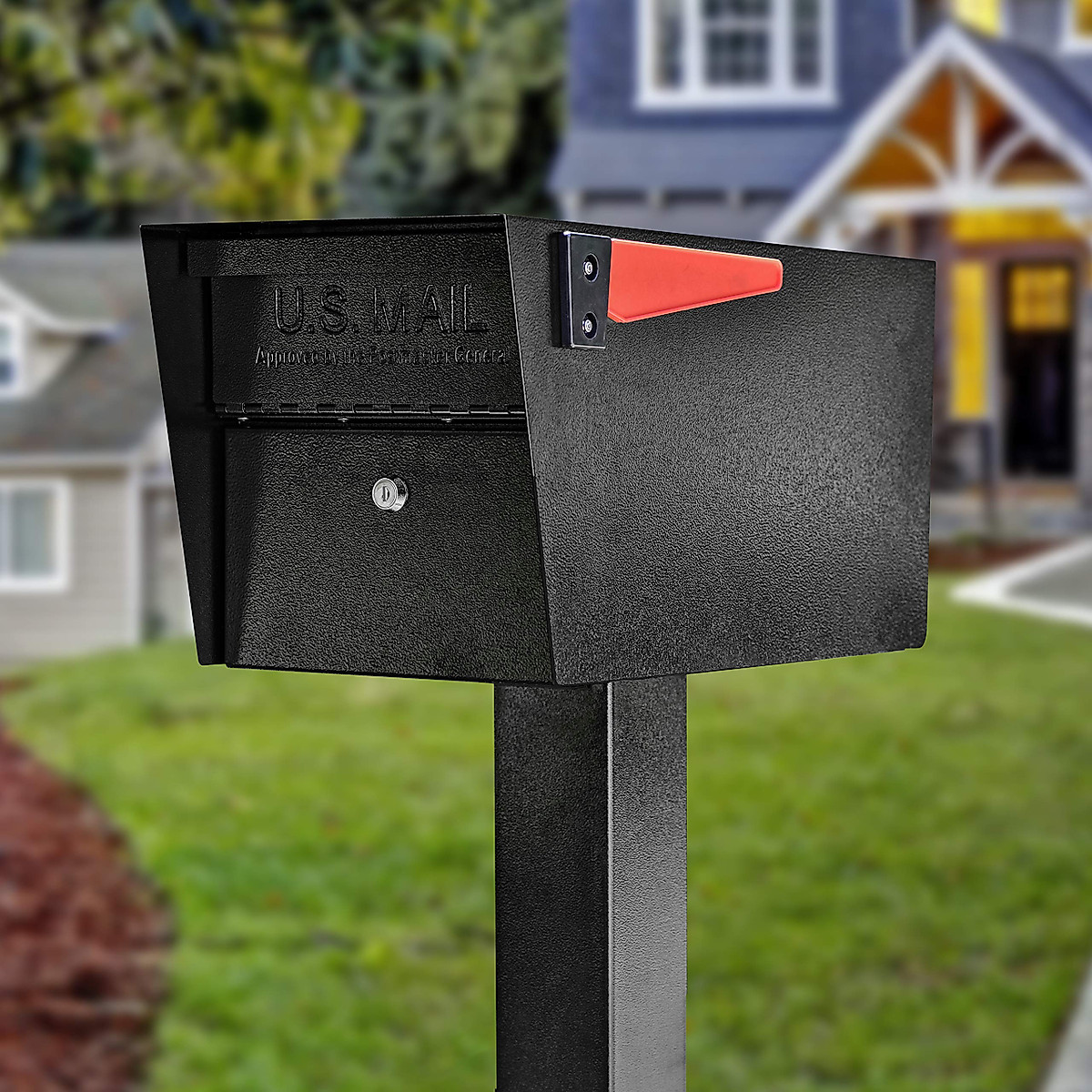Mail Boss 7506 Mail Manager Security Mailbox and 7121 Mounting Post, Black