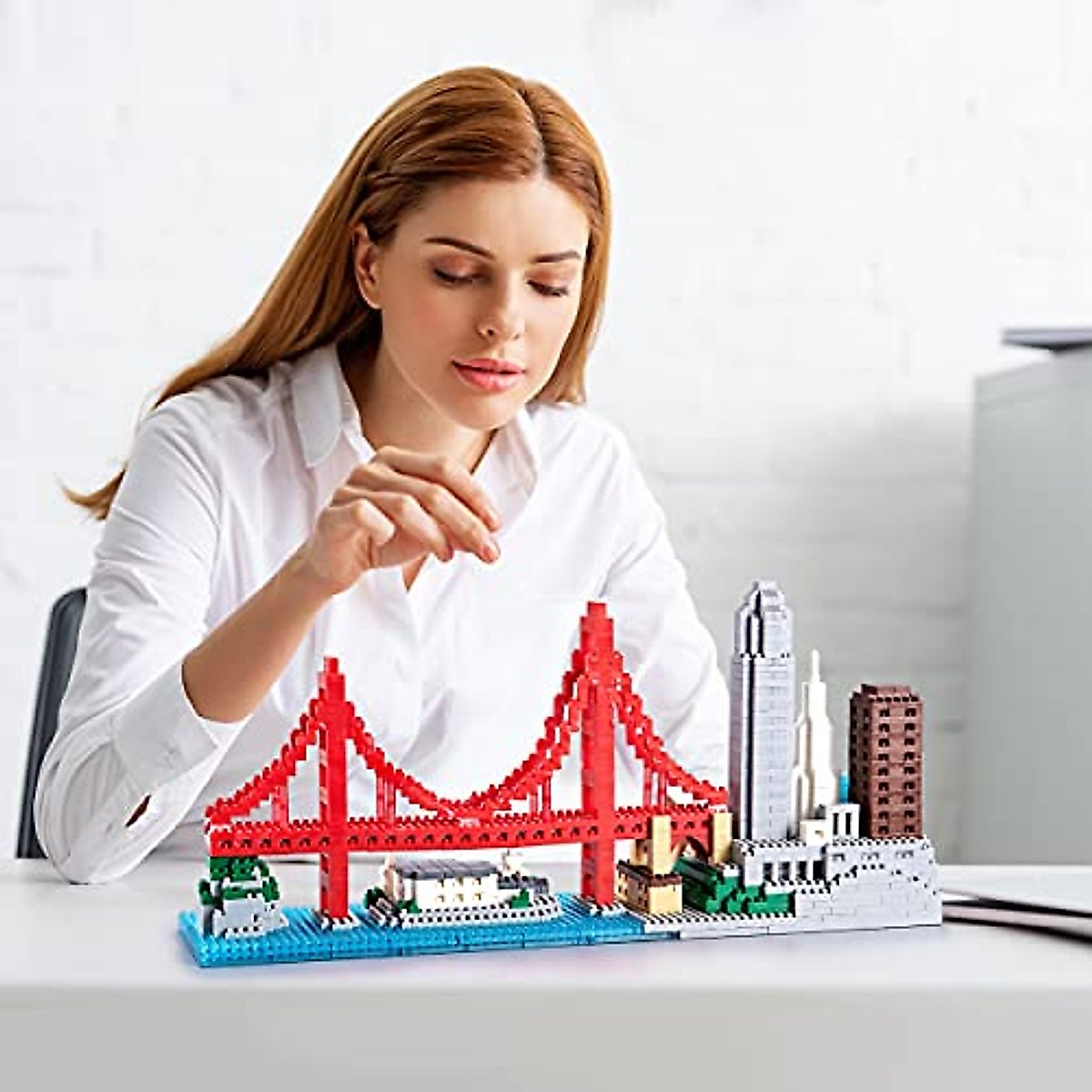 LUKHANG Gift Architecture: San Francisco Skyline Model Building Set Model Kit and Gift for Kids and Adults Micro Mini Block 1610 Pieces（with Color Package Box）