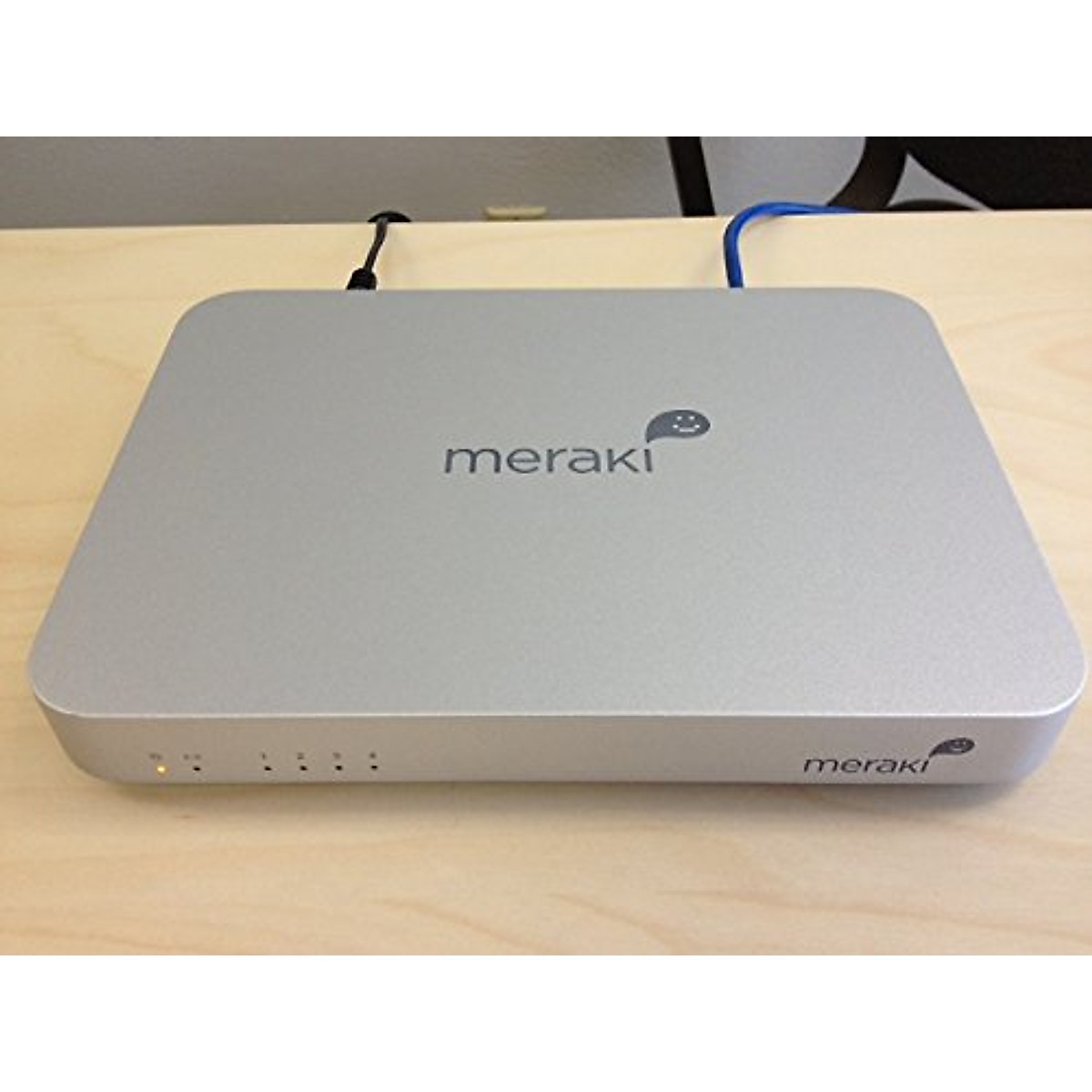 Cisco Meraki MX60 Small Branch Security Appliance (100Mbps FW Throughput 5xGbE Ports, Dashboard and Cloud Controller License Required) (Renewed)