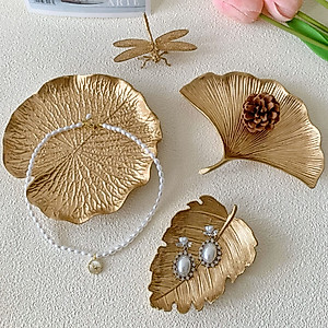 Pasiir Small Leaf Shaped Trinket Dish, Decorative Gold Jewelry Dish Tray, Ring Hodler Dish Jewelry Organizer