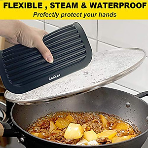 Anaeat 2 Pack Silicone Trivets for Hot Pots and Pans - Heat Resistant Real Silicone Hot Pads for Kitchen Counter, Multi-Purpose & Durable Trivet Mat for Hot Dishes, Jar Opener, Spoon Holder (Black)