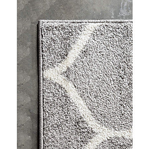 Unique Loom Trellis Frieze Collection Area Rug - Rounded (5' 1" x 8', Light Gray/ Ivory)