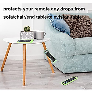 TOKERSE Glow Case for Vizio XRT136 / Vizio XRT140 Remote Control - Silicone Cover for VIZIO XRT136 XRT140 Smart TV Remote Control Replacement Holder Skin Sleeve Case Cover Glow in The Dark - Green