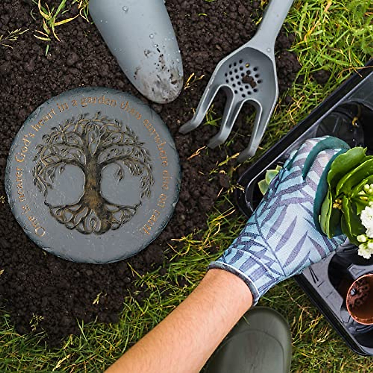 CYnice Stepping Stones - Garden Stepping Stones Outdoor with a Tree of Life and Verse,Outdoor Decorations for Garden Yard Patio Lawn Pathway,10 Inch