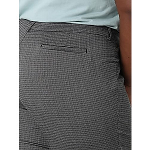 Lee Women's Size Wrinkle Free Relaxed Fit Straight Leg Pant, Black/White Rockhill Plaid, 18 Plus Petite
