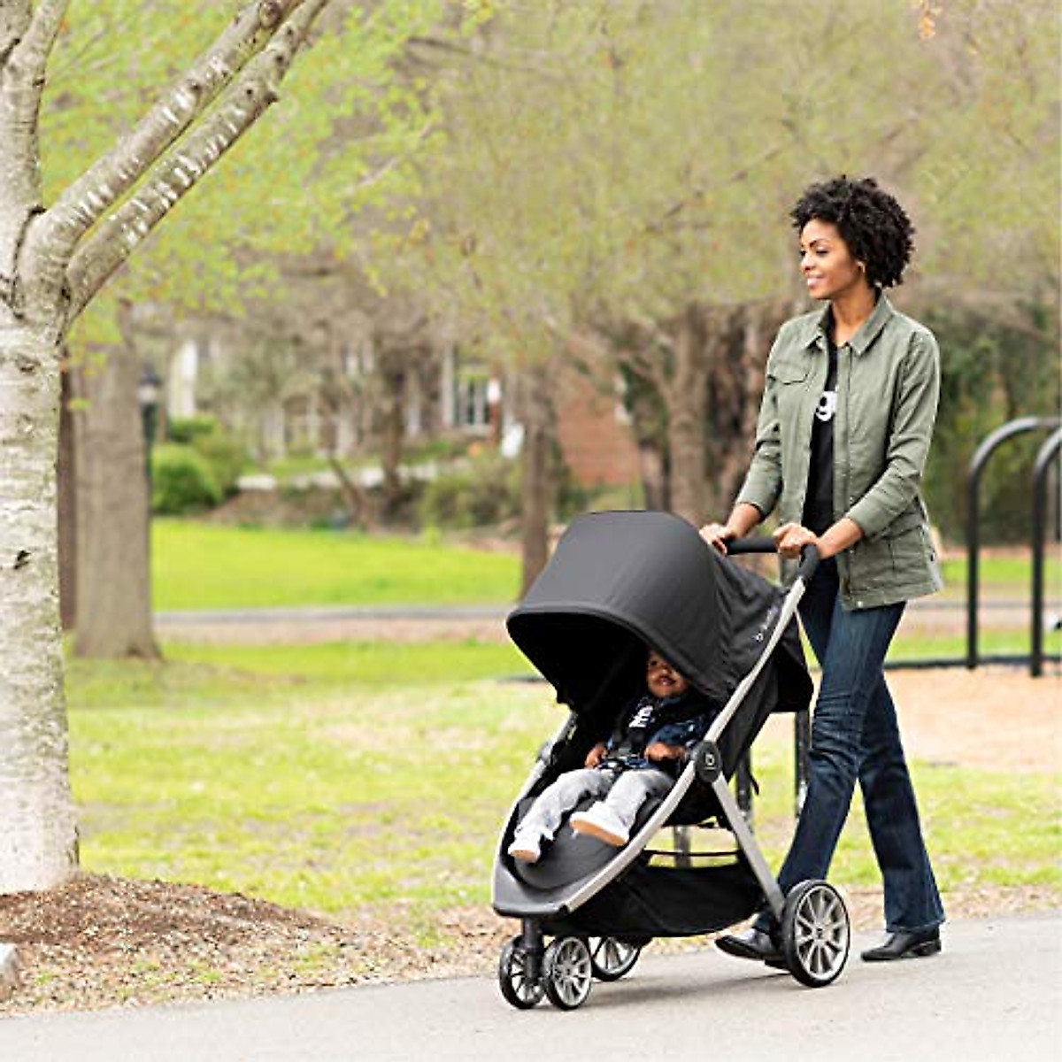 Britax B-Lively Lightweight Stroller, Dove