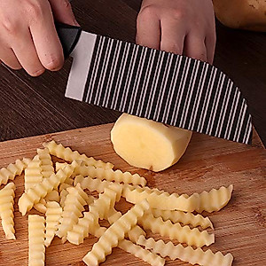 LaLiHa Crinkle Cutter Garnishing Knife for dough, Ripple French Fry Potato Cutter Stainless Steel Zig Zag Gadget Waves Chopper Knife,crinkle cutter for veggies Chip Blade Cooking Tools(Medium, Black)