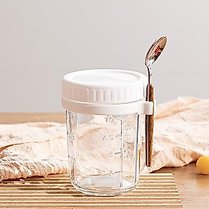 Famyards 4 Pack Overnight Oats Containers with Airtight Lids and Spoons, 16 oz Glass Mason Jars with Measurement Marks, Oatmeal Jars for Cereal, Yogurt, Milk, Salads, Fruit (2 White and 2 Grey)