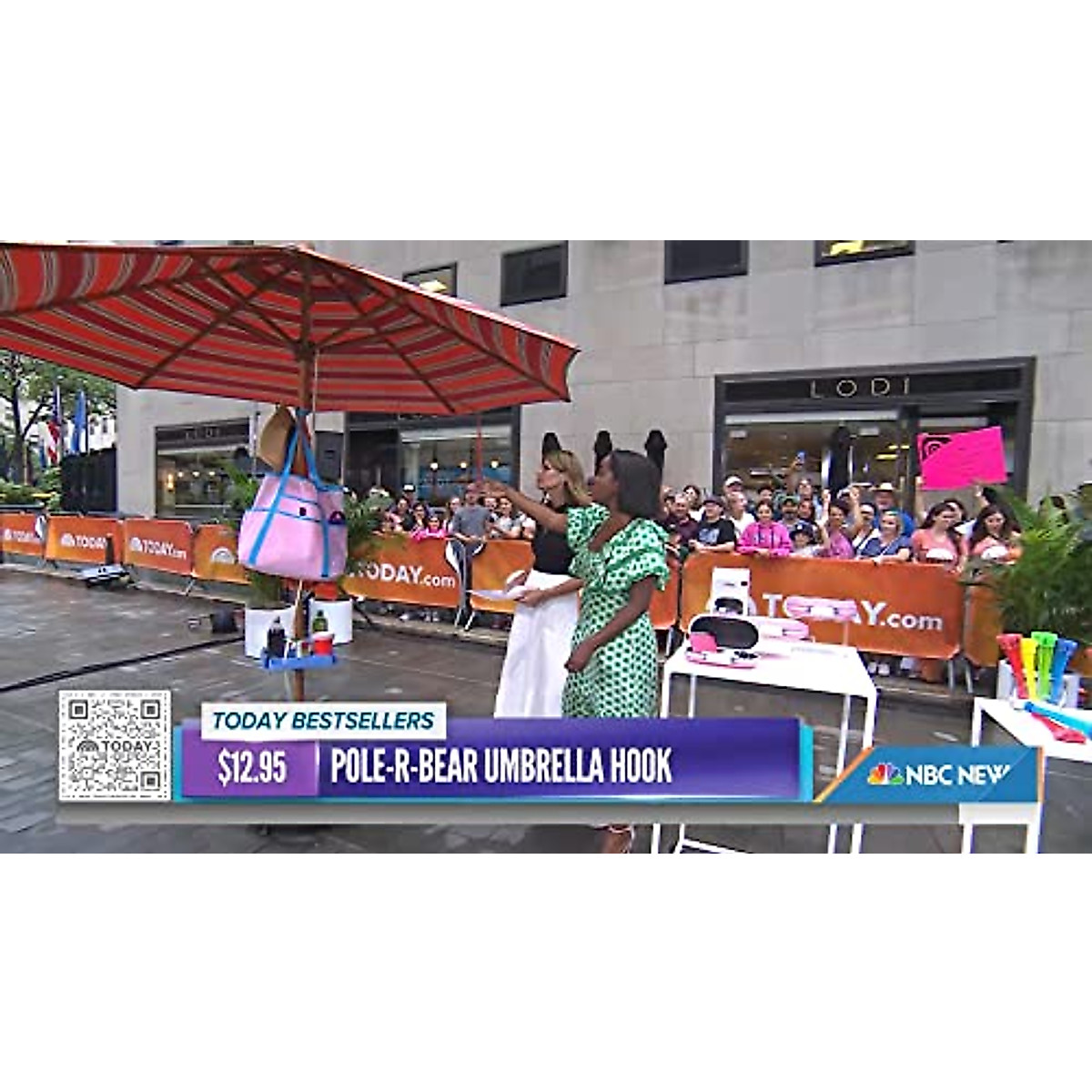 Umbrella Hook for Towels/Camera/Bags by Pole-R Bear