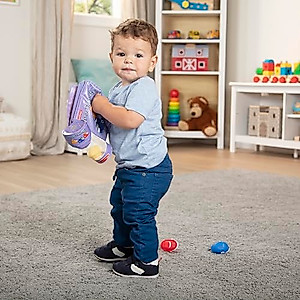 Melissa & Doug Children’s Book - Float-Alongs: Tiny Tugboats (Bath Book + 3 Floating Tugboat Toys)